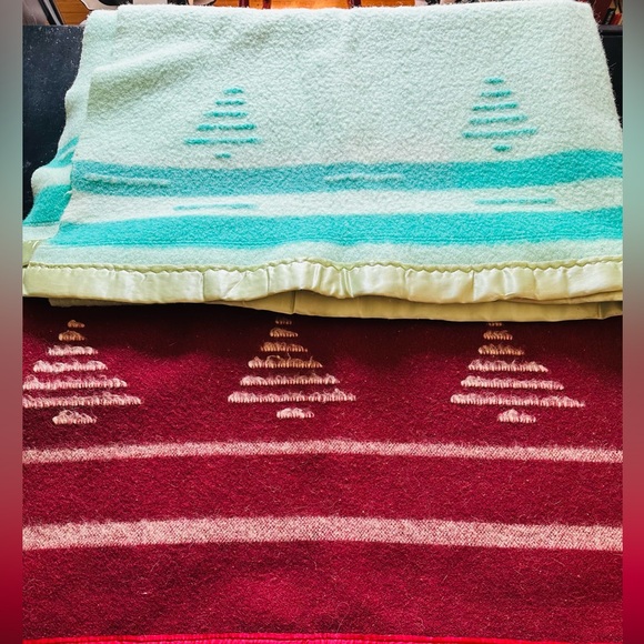 Faribo | Bedding | Rare Vintage Pine Tree Design Blankets | Poshmark